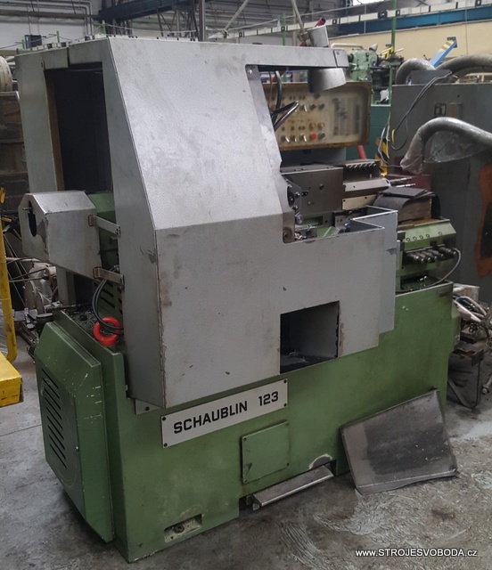 Soustruh automatický revolverový #9566